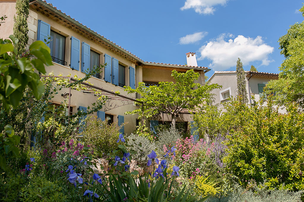 Overnight in Cotignac - Lou Calen, eco-friendly hotel in Provence
